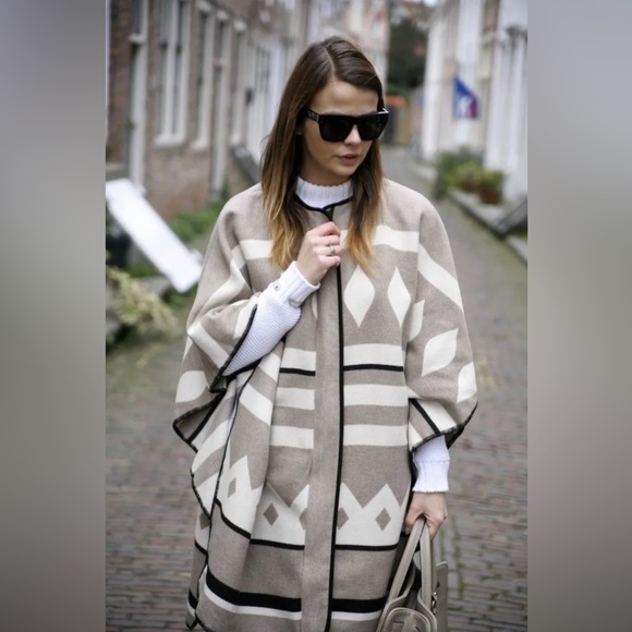 Zara | Jackets & Coats | Zara Woman Aztec Oversized Blanket Poncho ...